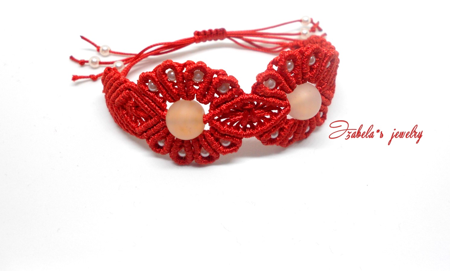 Red flower macrame bracelet / Izabela craftwork