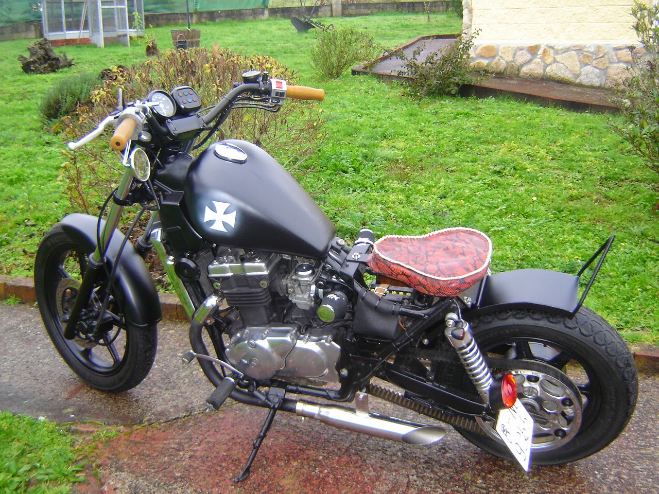 BOBBER BASE VULCAN 500