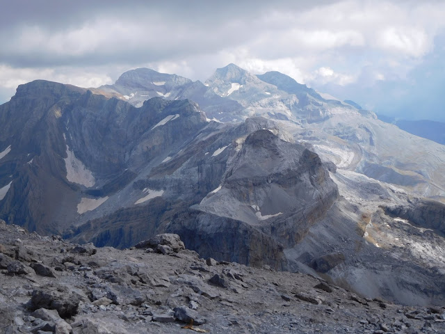 MONTAÑAS DEL ESLA: Pico Taillón desde el refugio de Bujaruelo