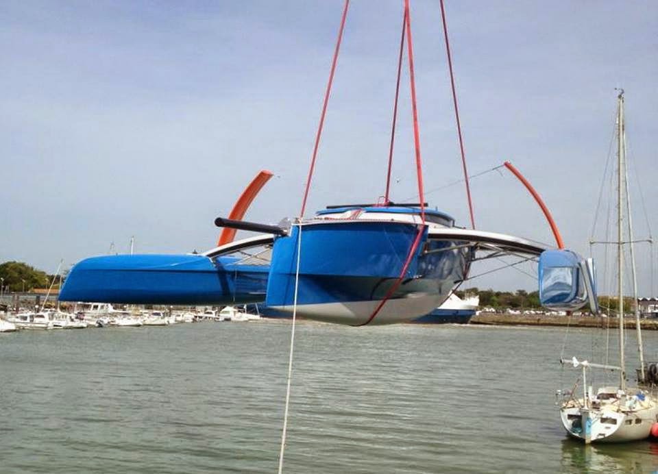 Trimaran Projects and Multihull News: Radikal T26 trimaran hull#1 launched