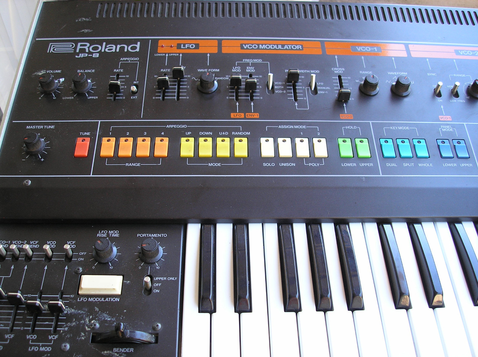 MATRIXSYNTH: ROLAND JUPITER-8 JP-8 SYNTH with DCB UPGRADE