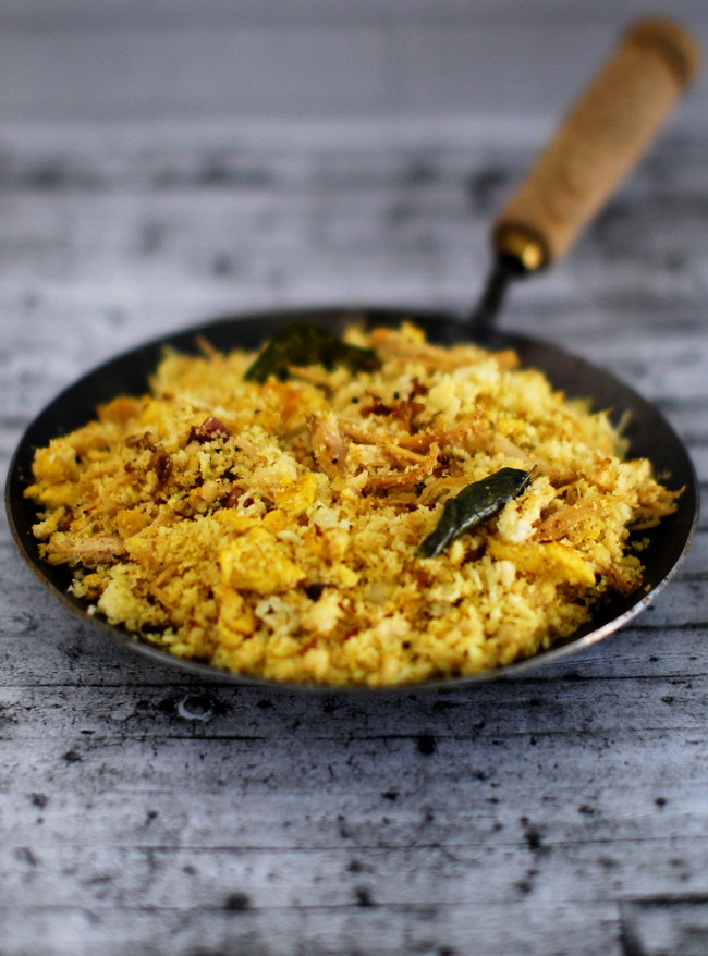 Nadan Curry!!: #1 Puttu Ularthiyathu With Chicken and Eggs