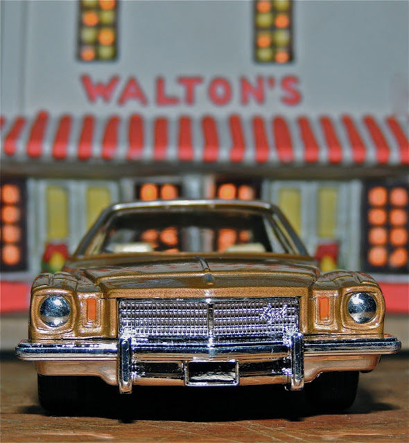 Insomniac Garage: Diecast Car Review: Corgi "Kojak" 1970s Buick Regal ...
