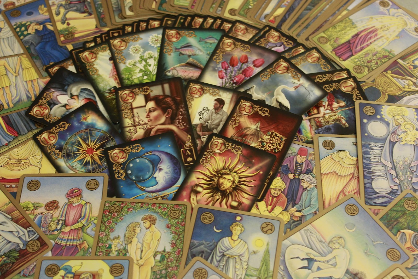 TAROT FLOR DE NOCHE: ¿Qué significa el arcano Mayor El Mundo?
