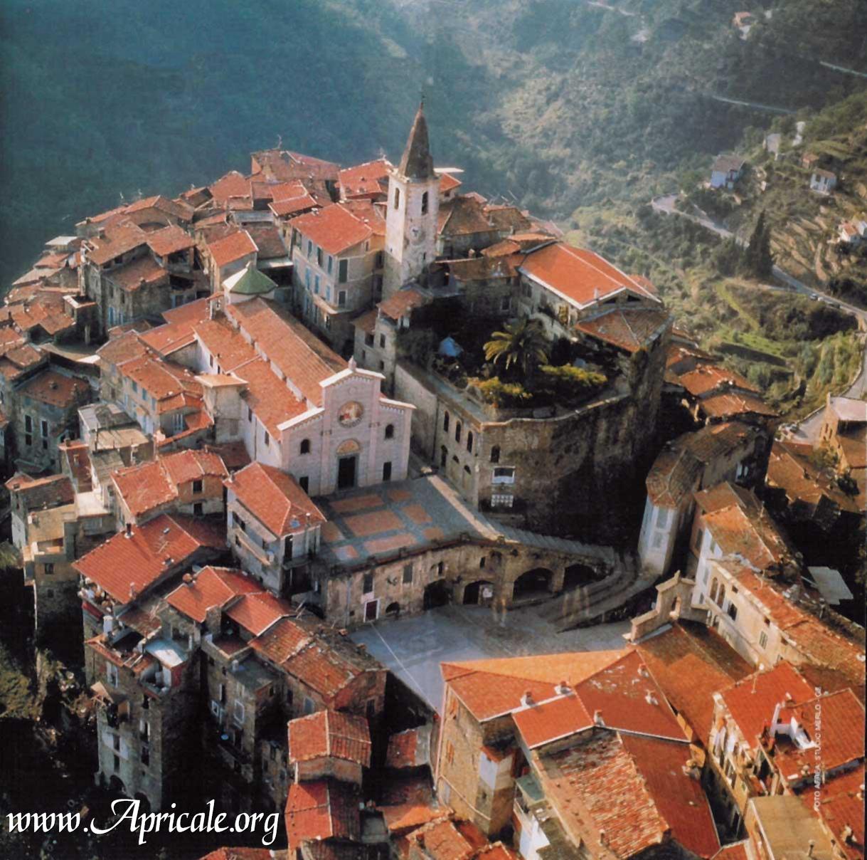 Italia, fotos e historias by Patzy: Apricale, en la provincia de Imperia