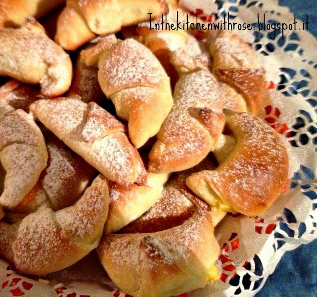 *Cornetti alla crema o alla nutella* | *In the kitchen with Rose & Ronnie*
