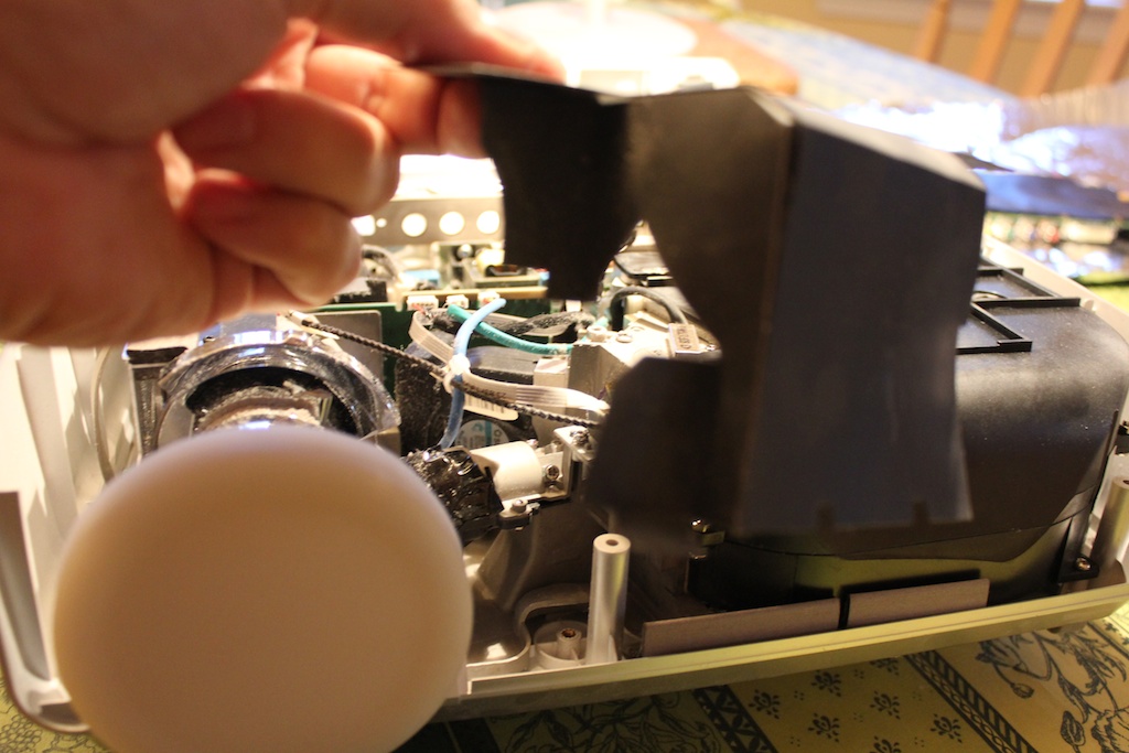 Cut the Cable: Clean colour wheel of Optoma HD72