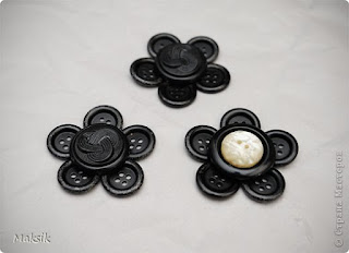 Técnica fácil para decorar cajas con botones y plantillas ~ lodijoella