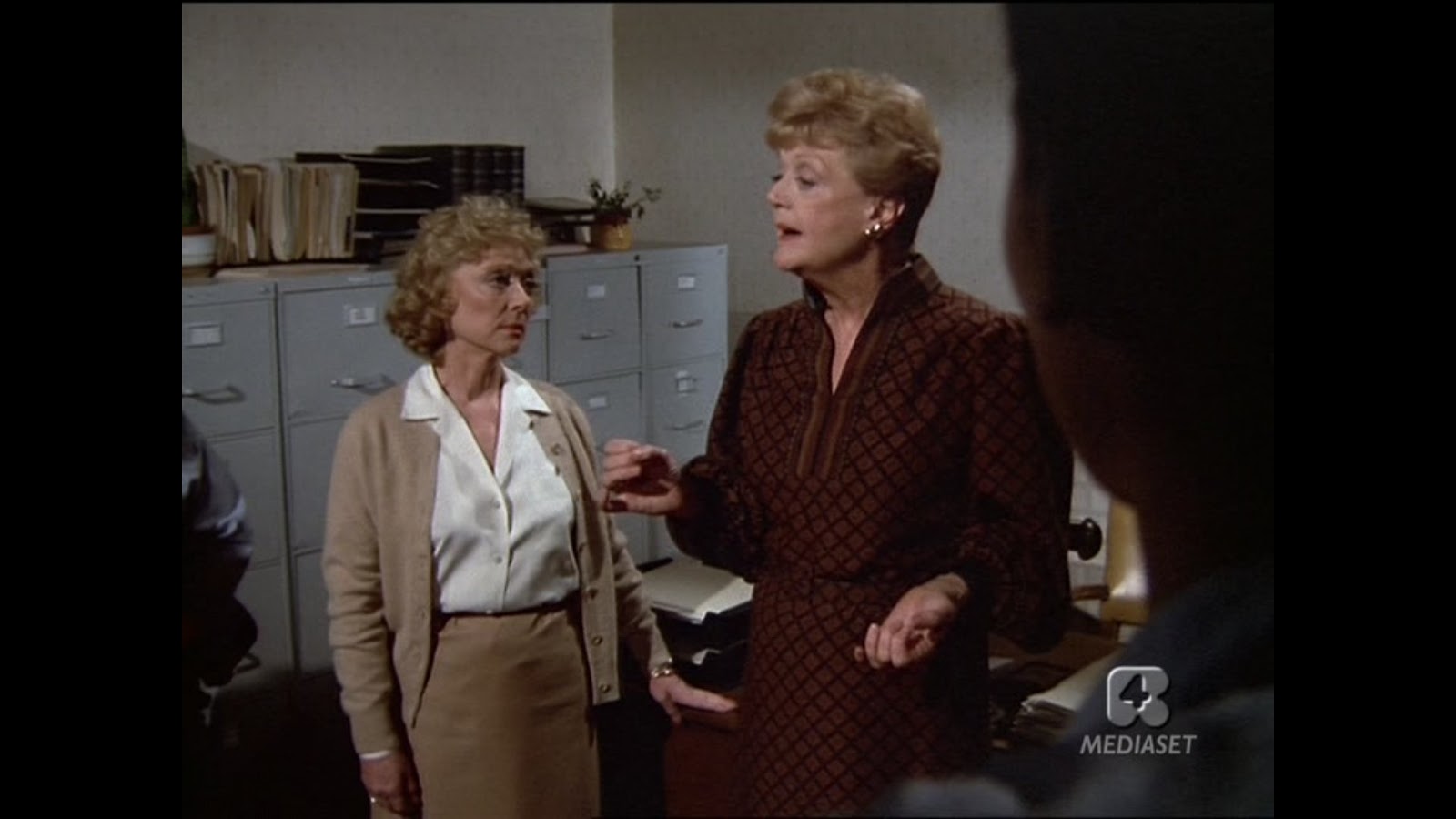 Murder She Wrote Screencaps: 31. 2x09 - Jessica Behind Bars