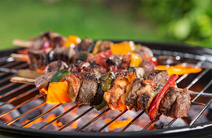 Tips to Hire Spit Roast Catering - The Aussies Blog Mag