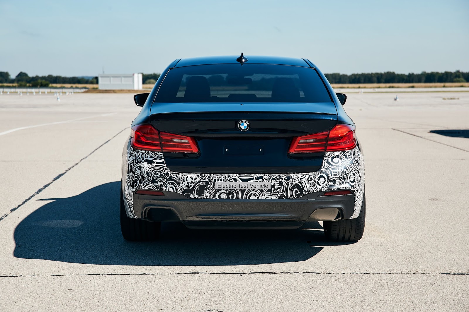 BMW reveal 720 hp tri-motor “Power BEV" electric test vehicle ...