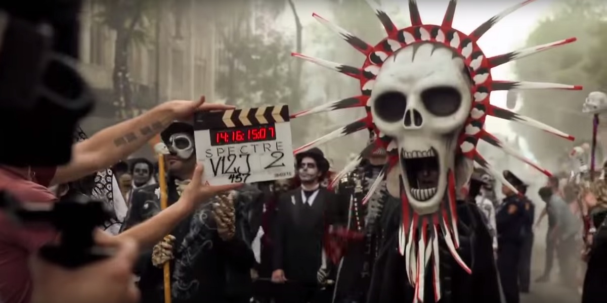 WATCH THIS,, NOT THAT: Spectre (opening title sequence review with ...