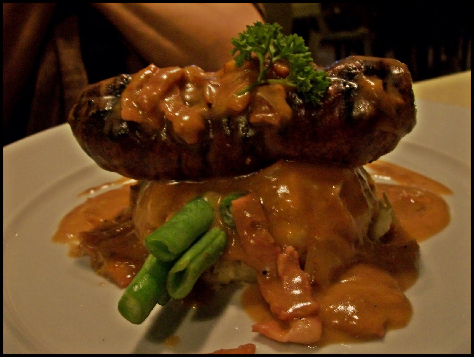 JoyDiary: John's kitchen (Angeles Pampanga)