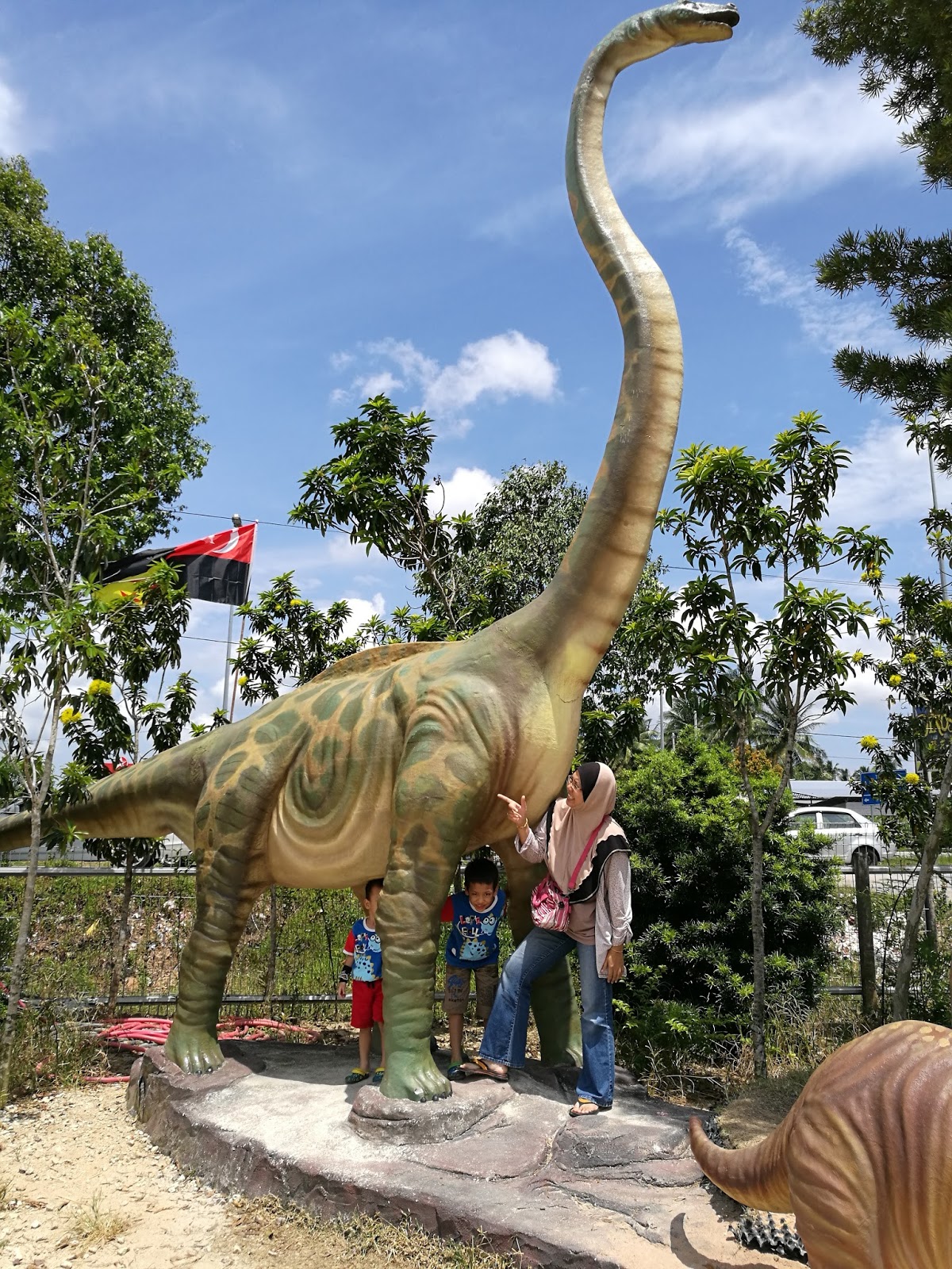 Don Hu Jurassic Park Garden Muar