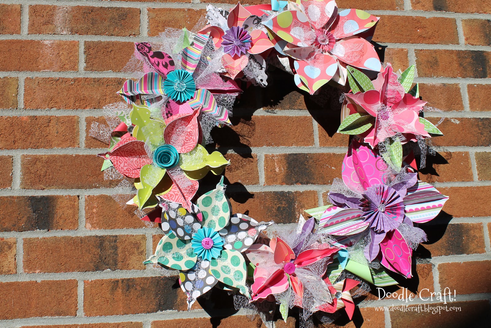 DIY Paper Crafts: Paper Wreath Craft