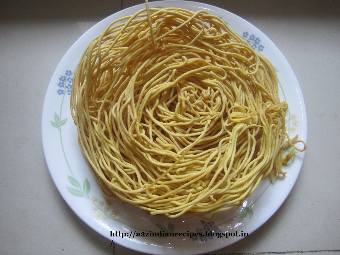 a2zindianrecipes: Crispy Sev