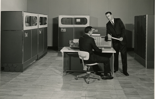 Vidhy Mone Hawu: Sejarah Perkembangan Komputer