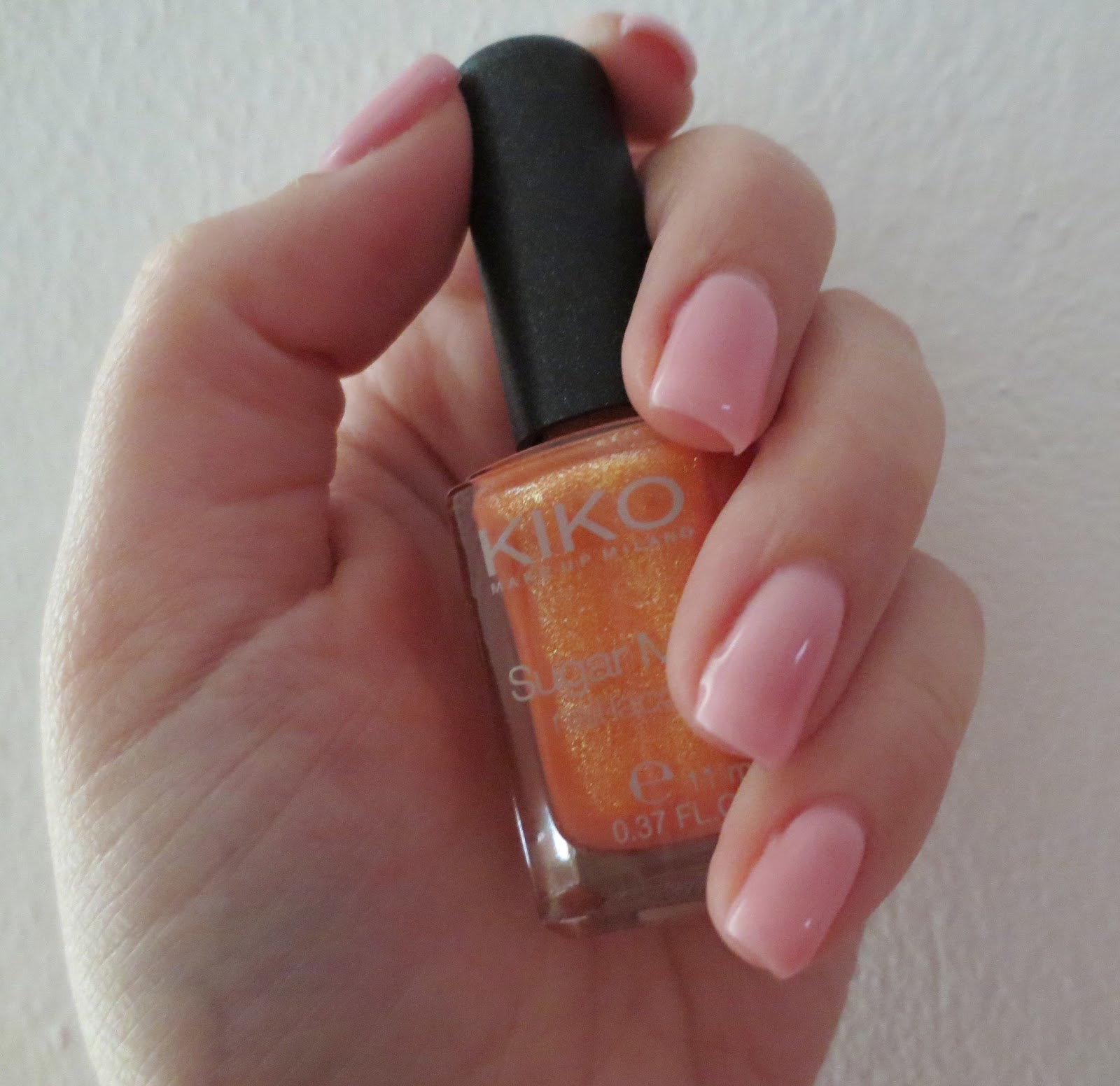 As minhas unhas: Verniz de gel - Loveliness by Sarah