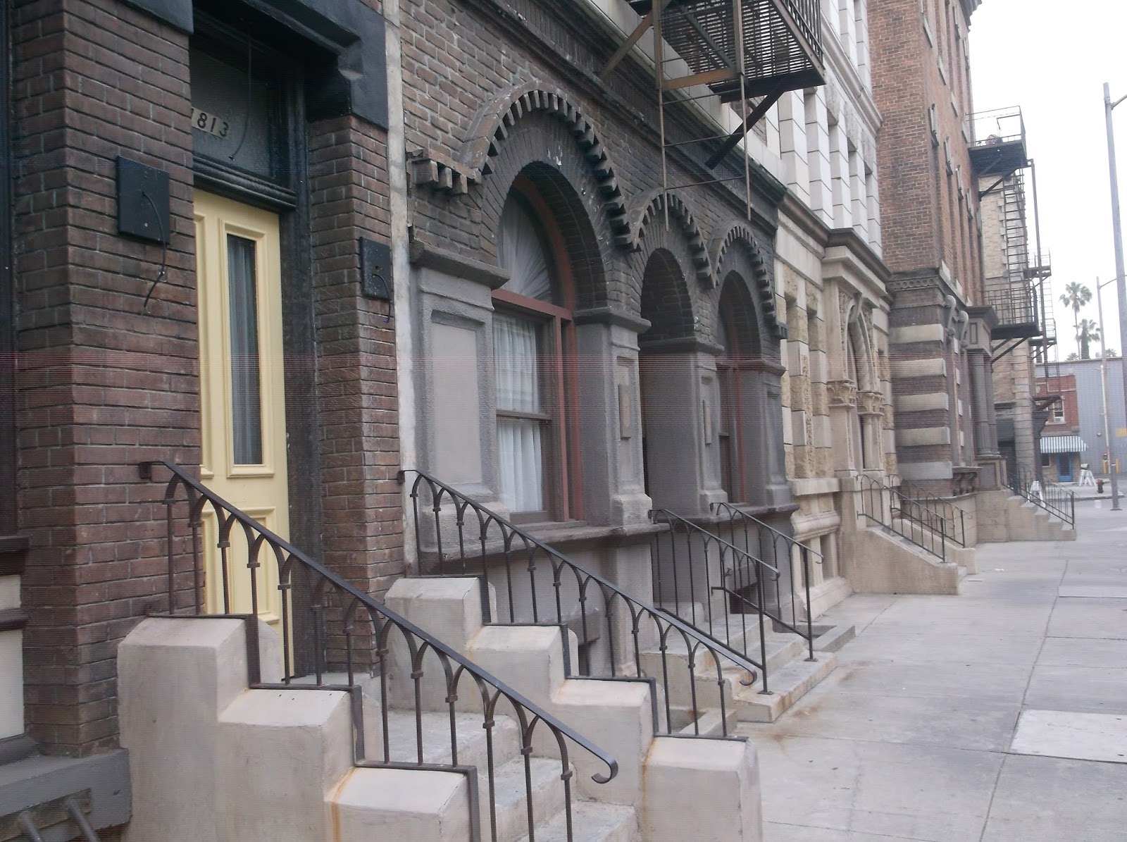 Filming Locations of Chicago and Los Angeles: Charmed: Season 7 ...