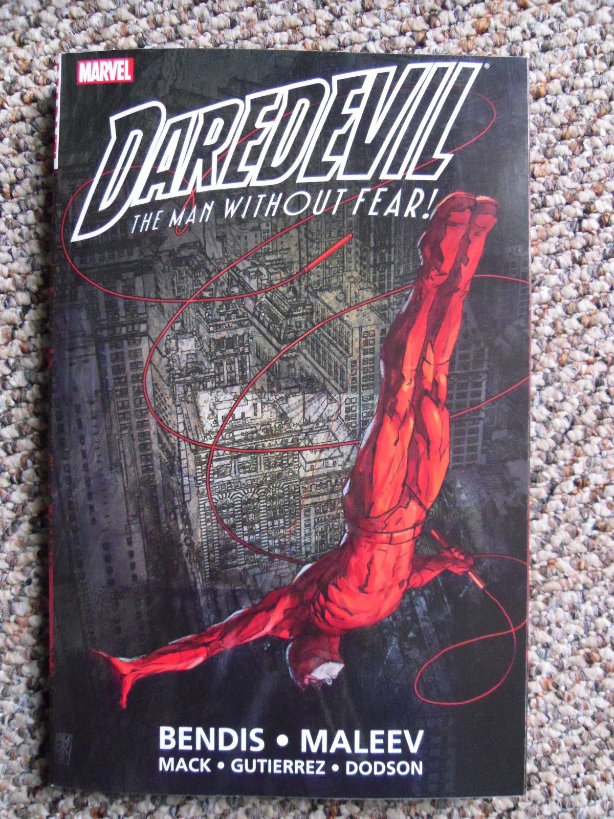 Amongst The Panels: 'Daredevil: Bendis & Maleev Ultimate Collection Vol ...