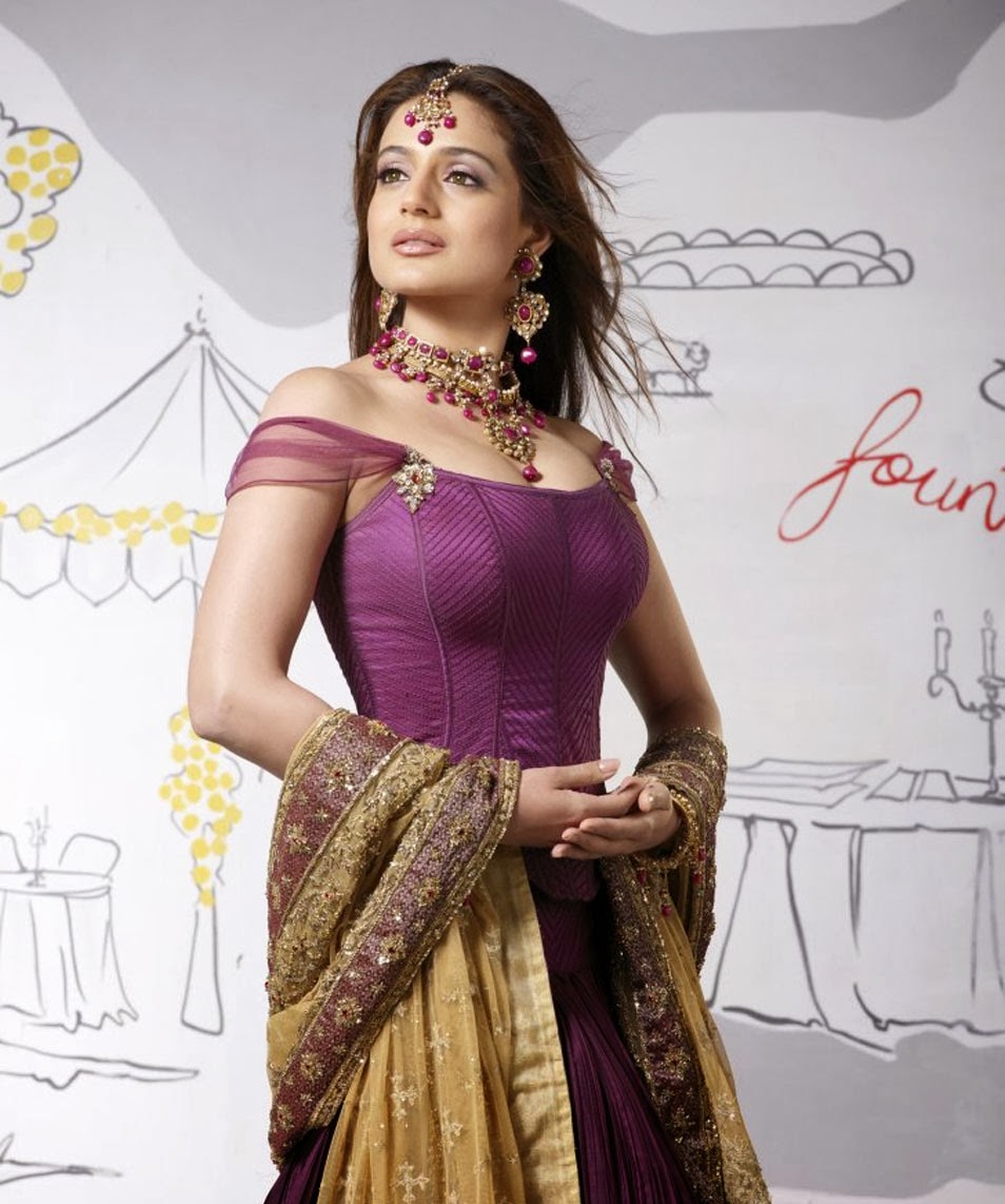 Actress Amesha | ACTRESS HD WALLPAPERS HD WALLPAPERS