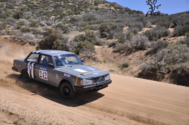 10k: Thorsday Rallybrick - 1980 Volvo 242 - DailyTurismo