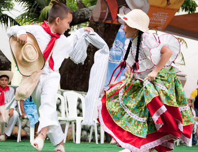 Neiva Huila Colombia: RESEÑA HISTORICA DEL FESTIVAL DEL BAMBUCO