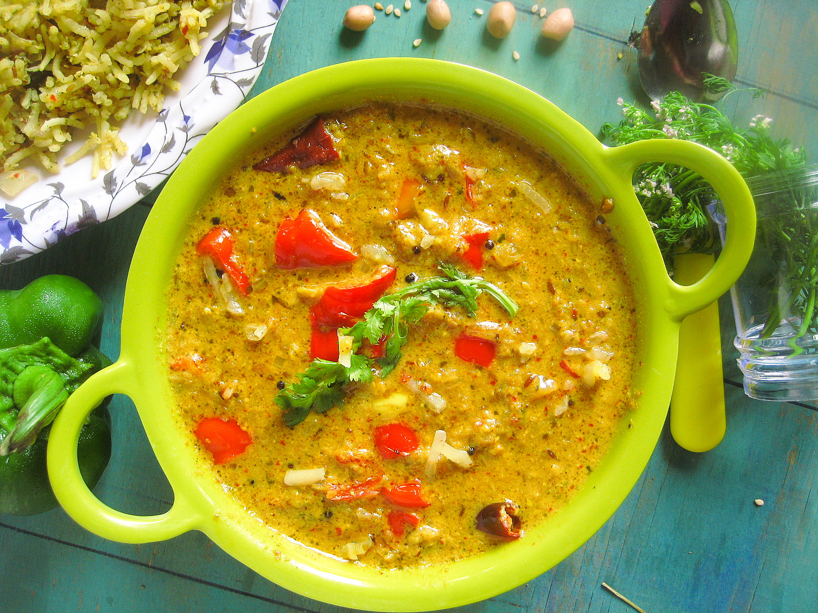 madhuri's kitchen: capsicum ka salan recipe / capsicum gravy masala