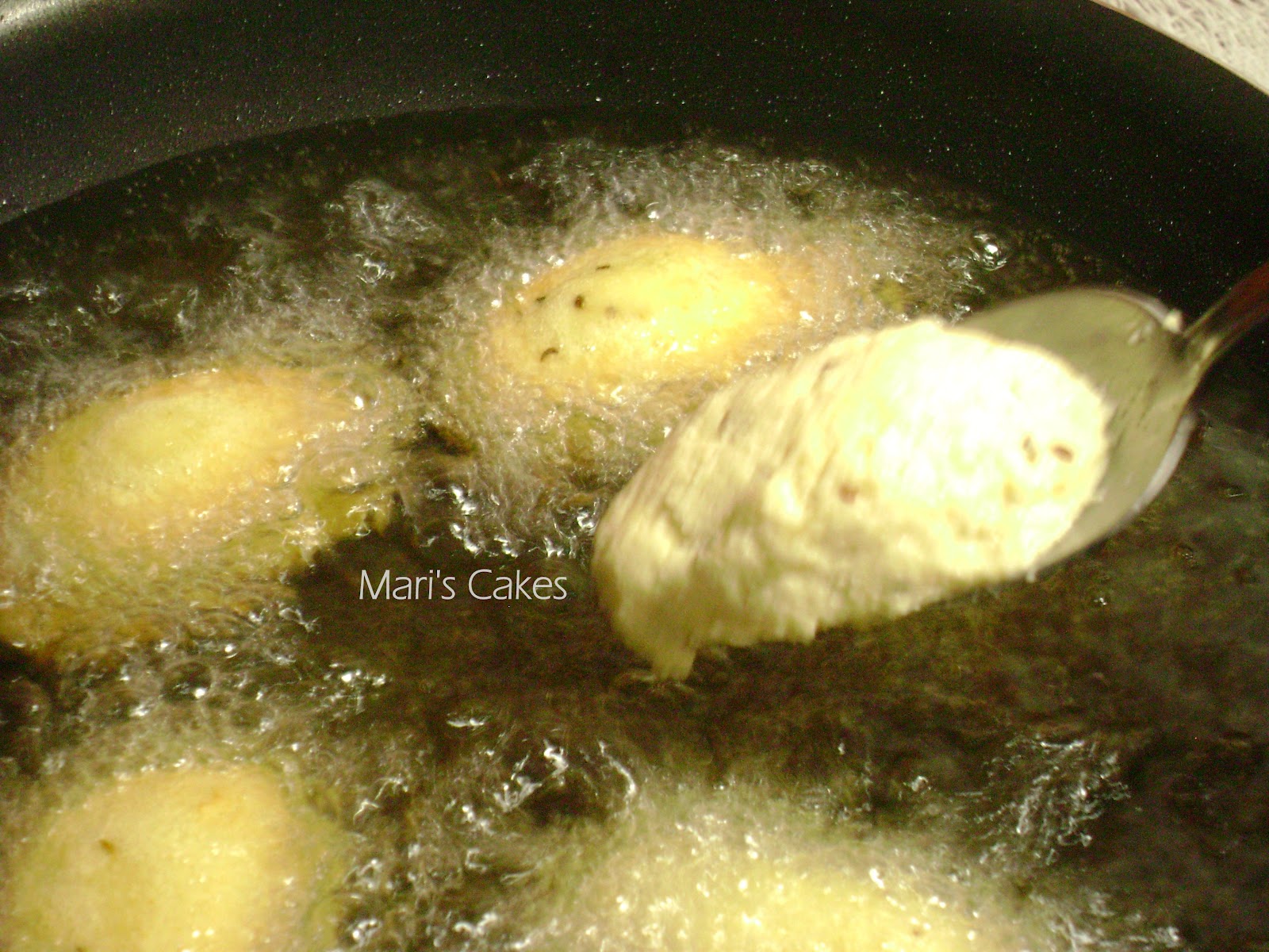 Yuca Fritters, AREPITAS de YUCA | Mari's Cakes (English)