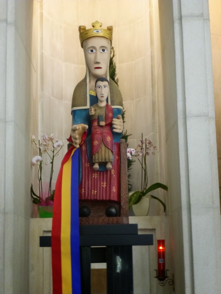 INDRETS D'ESCRIT AL BERGUEDÀ : SANTUARI DE SANTA MARIA DE MERITXELL ...