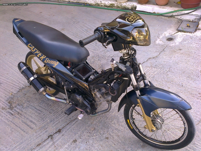 Mikrowio me dio rodes: Yamaha CRYPTON-X135