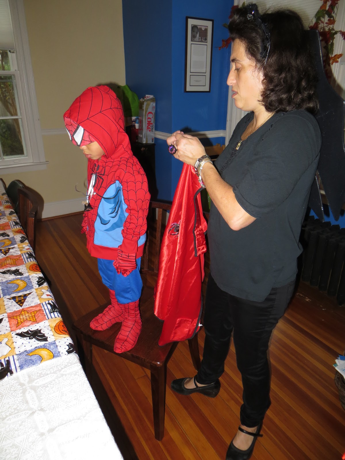 kaleidoscoping chaos...: Spooky Shabbat!