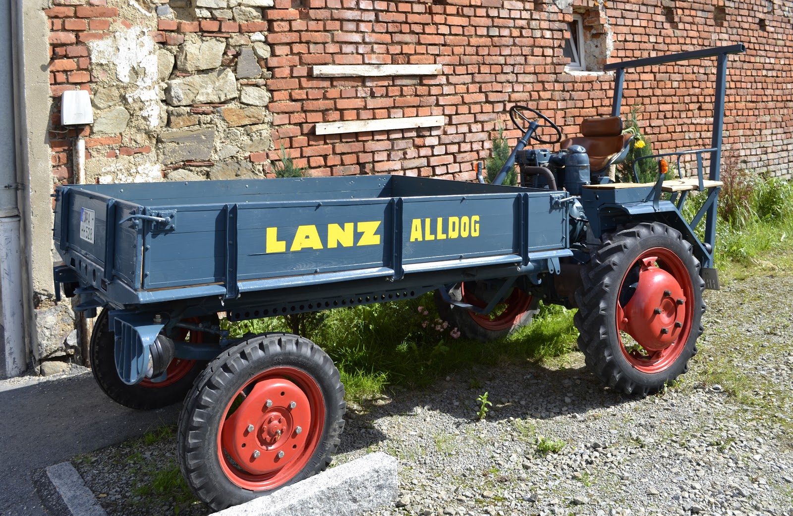 A Born Again Roman: Lanz tractors