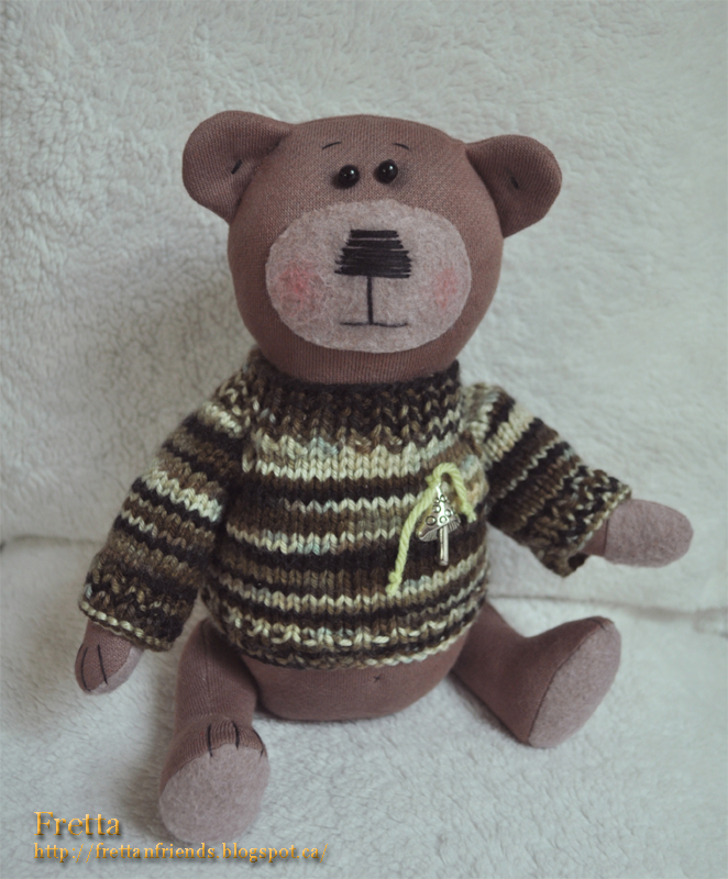 Fretta: Free pattern: Fretta's 4-point jointed bear prim style teddy.