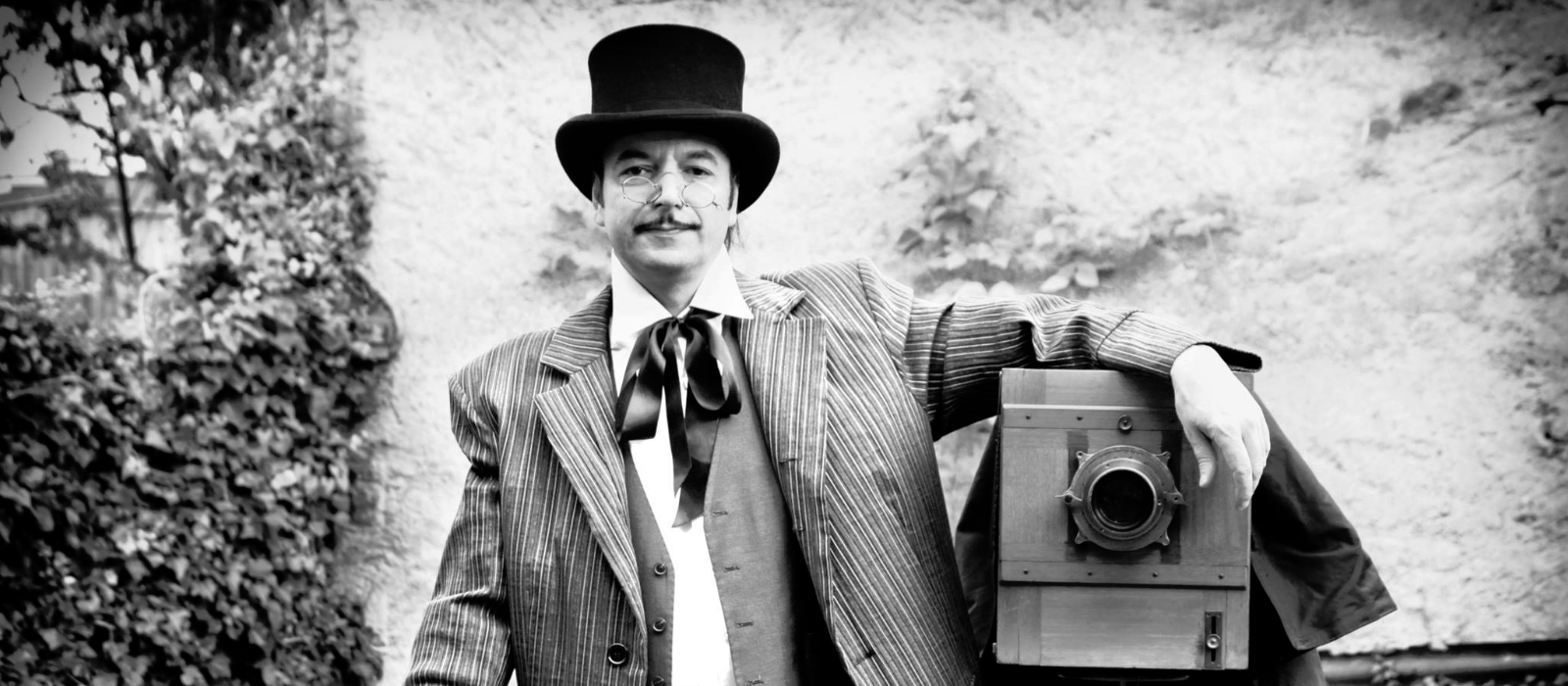 A PRIMEIRA CÂMERA DO MUNDO! SÉRIE: PHOTOGRAPHIA