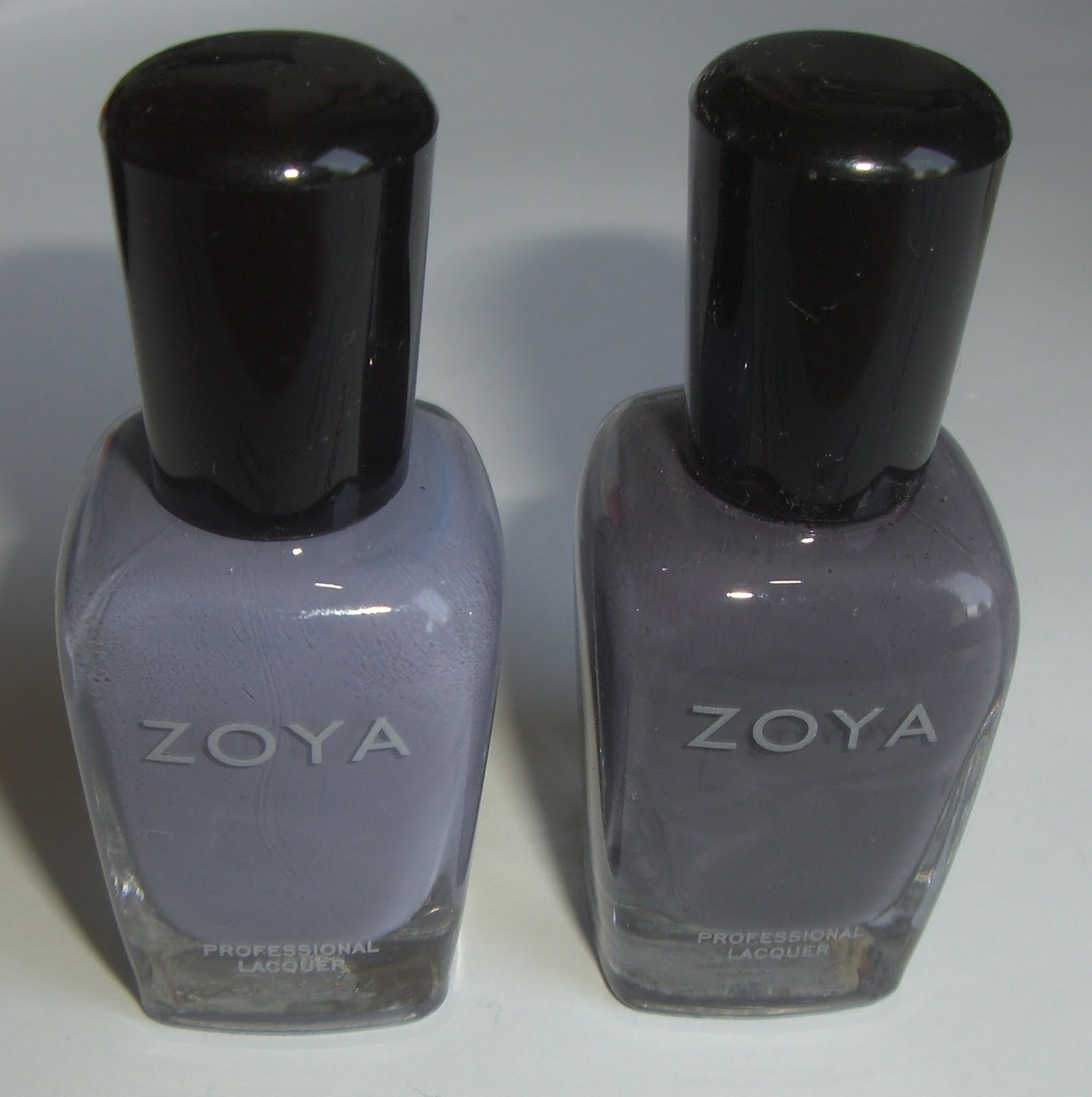 Schni's Beauty Blog: Zoya Kelly vs. Caitlin