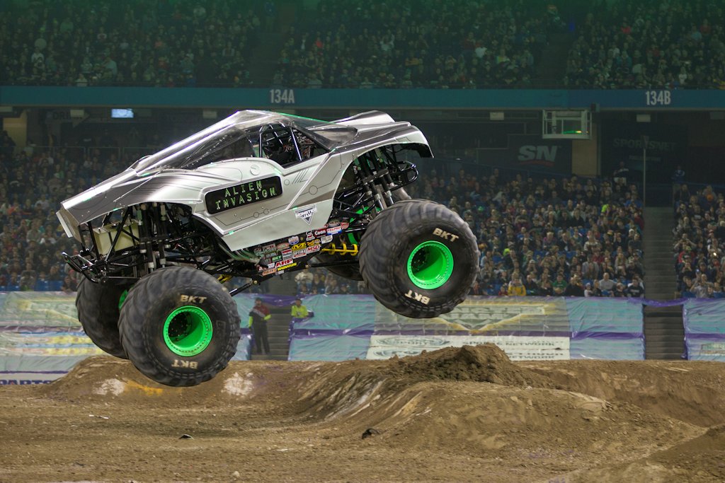 See the Monster Truck from the Future at Monster Jam Manila | CarGuide ...