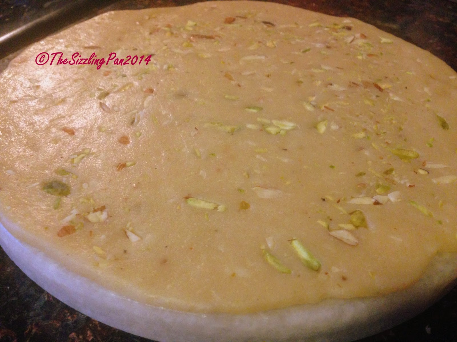 The Sizzling Pan: "Mahim /Bombay Ice Halwa" like Halwa