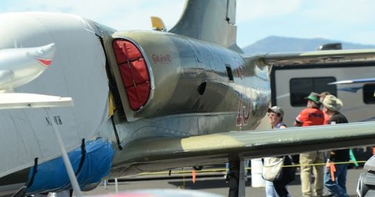 Kathryn's Report: Aero Vodochody L-39C Albatros, operating as Race 13 ...