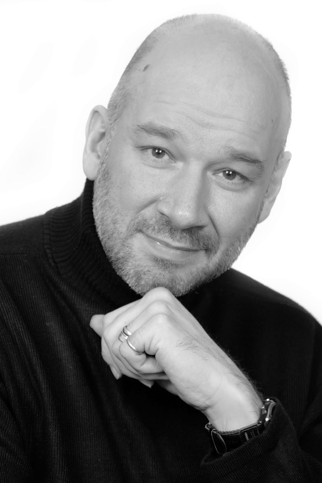 Lesley Cookman: My first guest on the blog - Dominic Goodwin