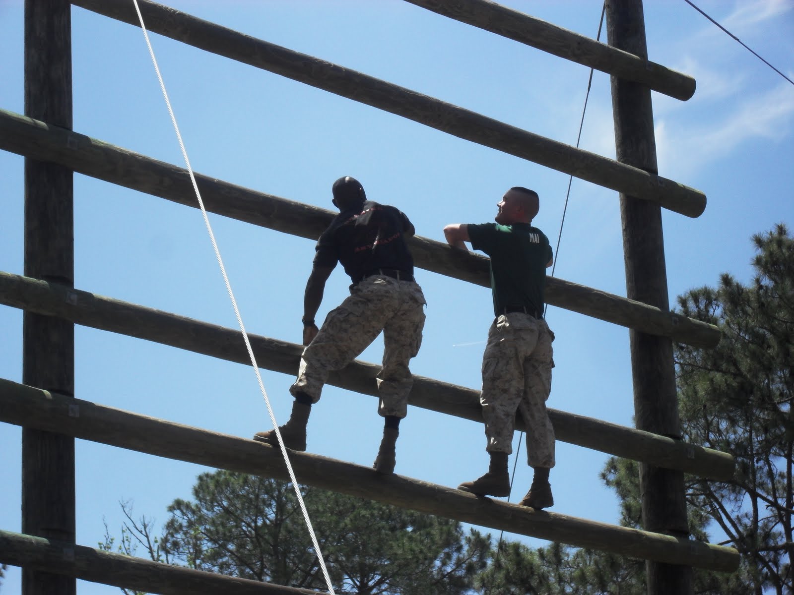 pomozone: THE MAKING OF A MARINE: CONFIDENCE COURSE