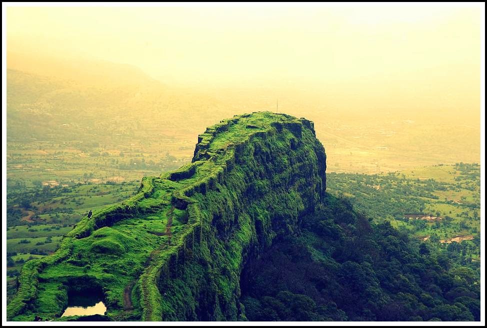 Sahyadri's Kada (सह्याद्रीच्या कडा): लोहगड आणि वीसापुर