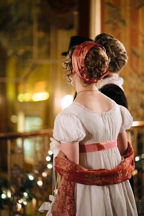 Mode de Lis: · Regency Christmas Ball