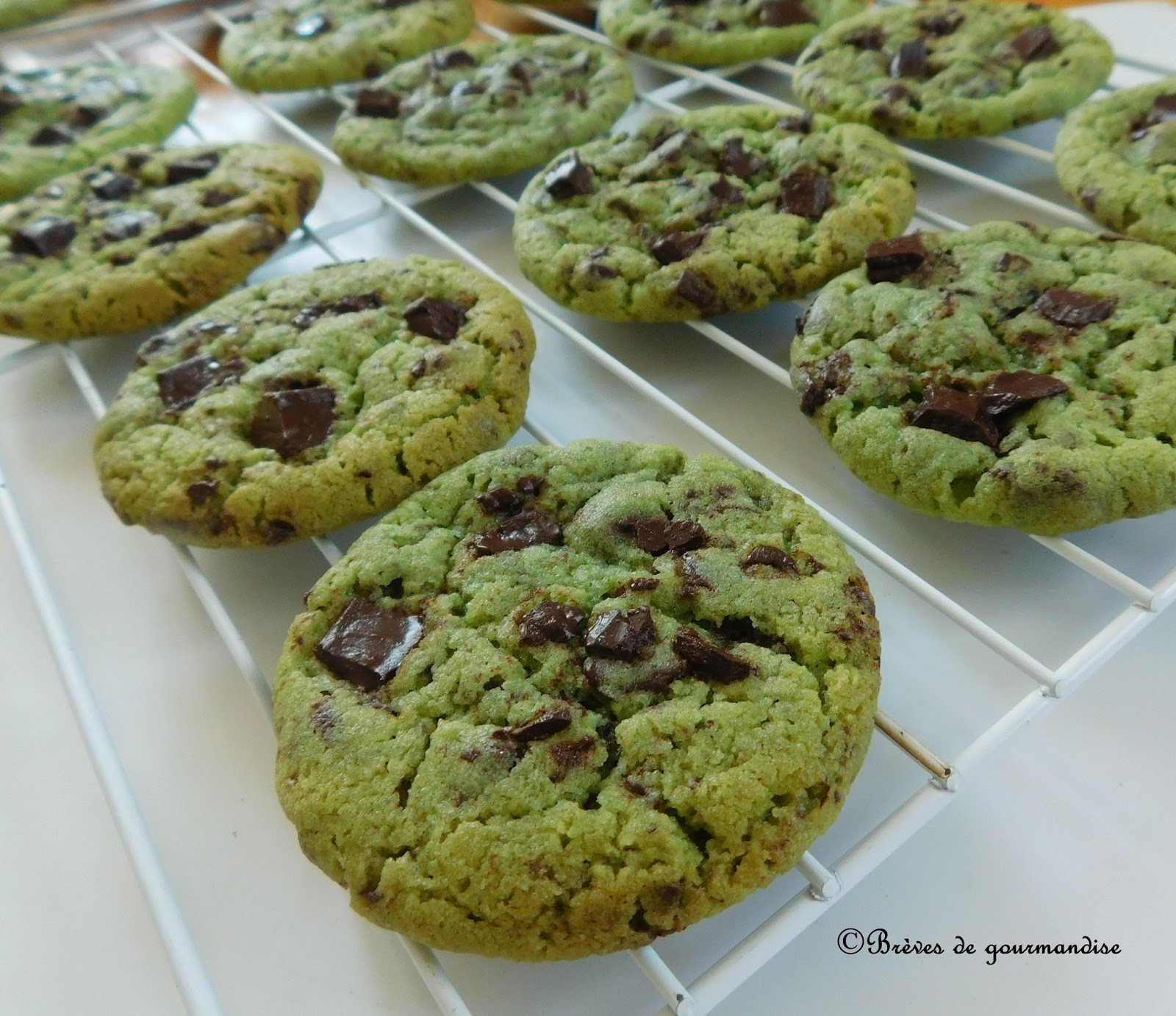 Brèves de gourmandise: Cookies à la pistache et pépites de chocolat