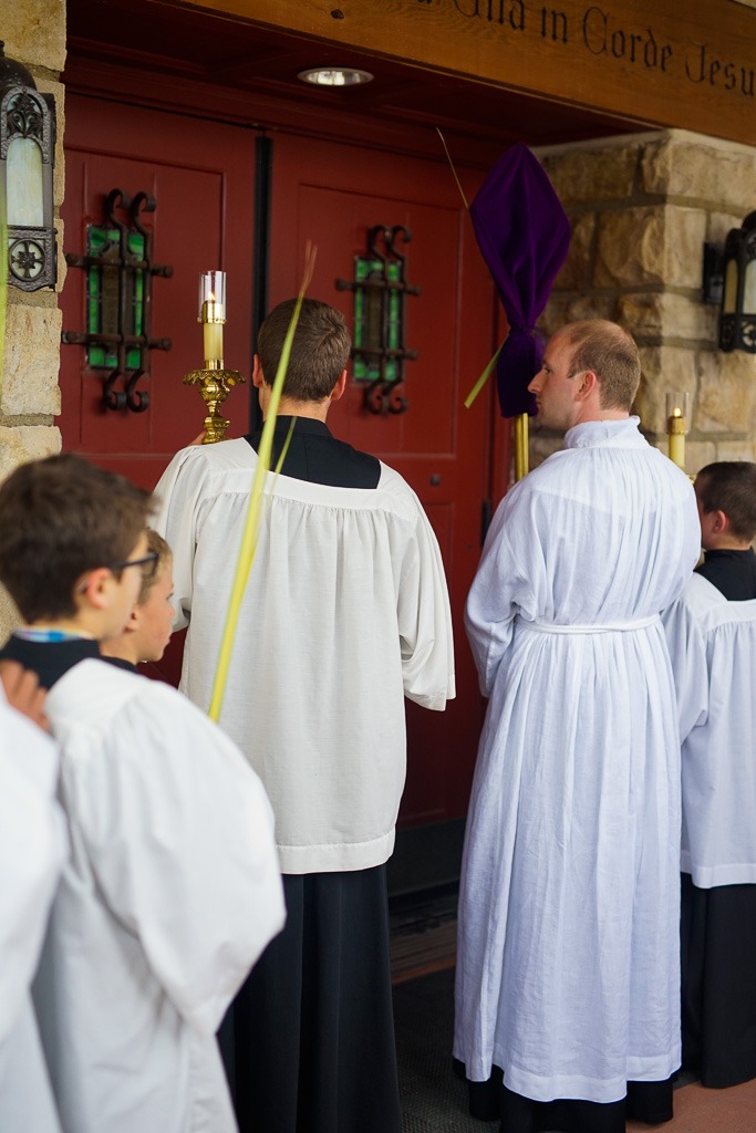 RORATE CÆLI: PCED permission for pre-1955 Holy Week, photos