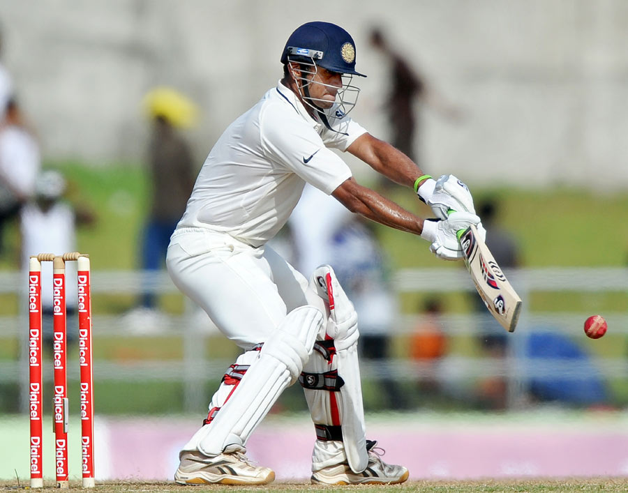 Rahul Sharad Dravid - THE WALL: Dravid in Batting...........Ishant in ...