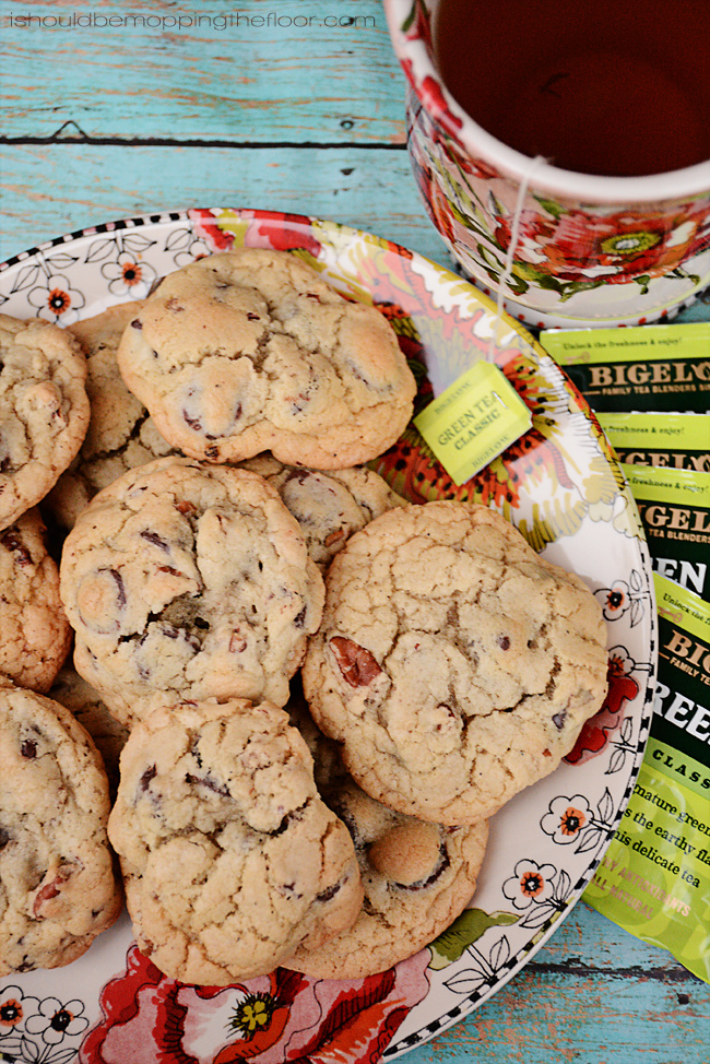 Green Tea-Infused Dark Chocolate Chip Cookies | i should be mopping the ...