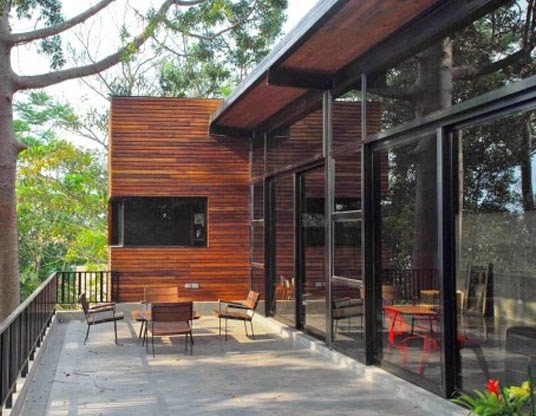 Desain Balkon Modern Untuk Rumah Tinggal Atau Apartemen | JASA INTERIOR ...