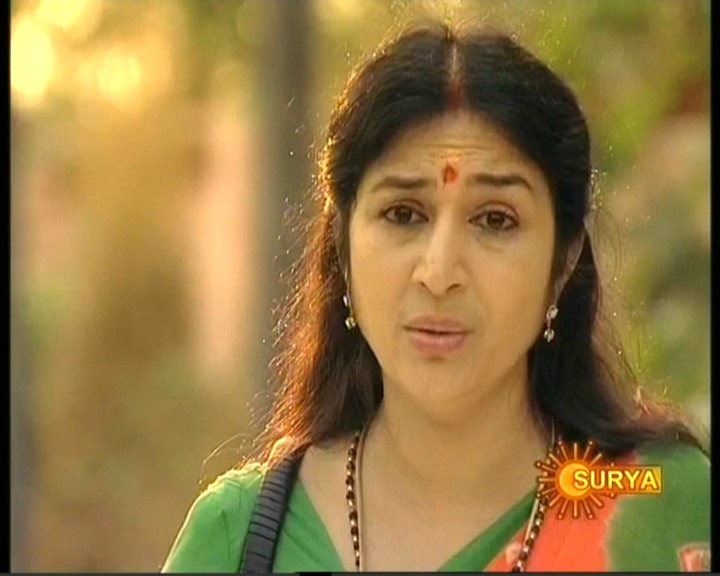 malayalam Serial Actress Neena Kurup Photos