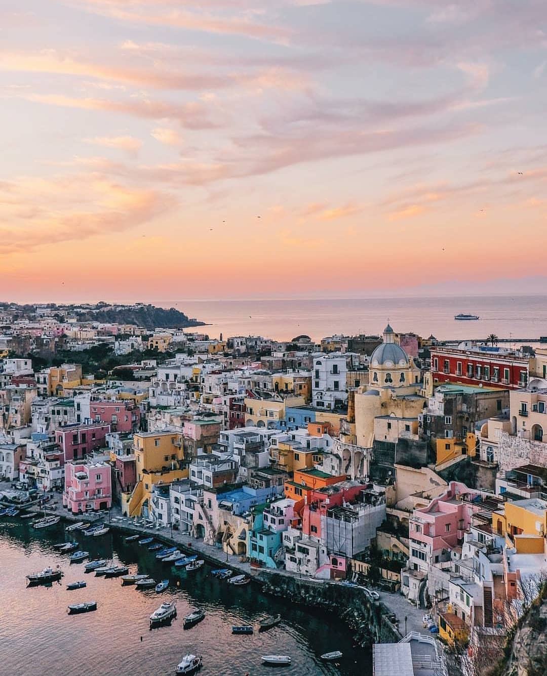 Beautiful Colorful Island Procida, Mini Pavlovas, Farm Style Kitchen ...